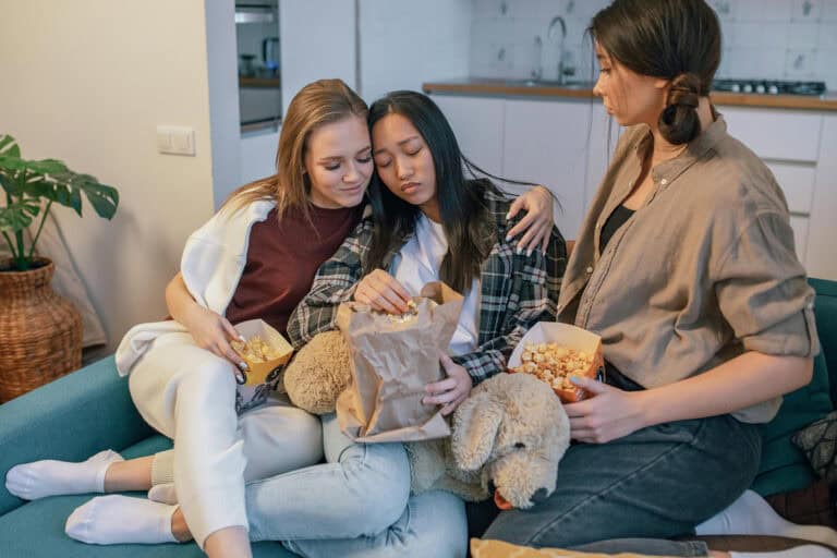Friends Vision Board: 5 Items to Include
